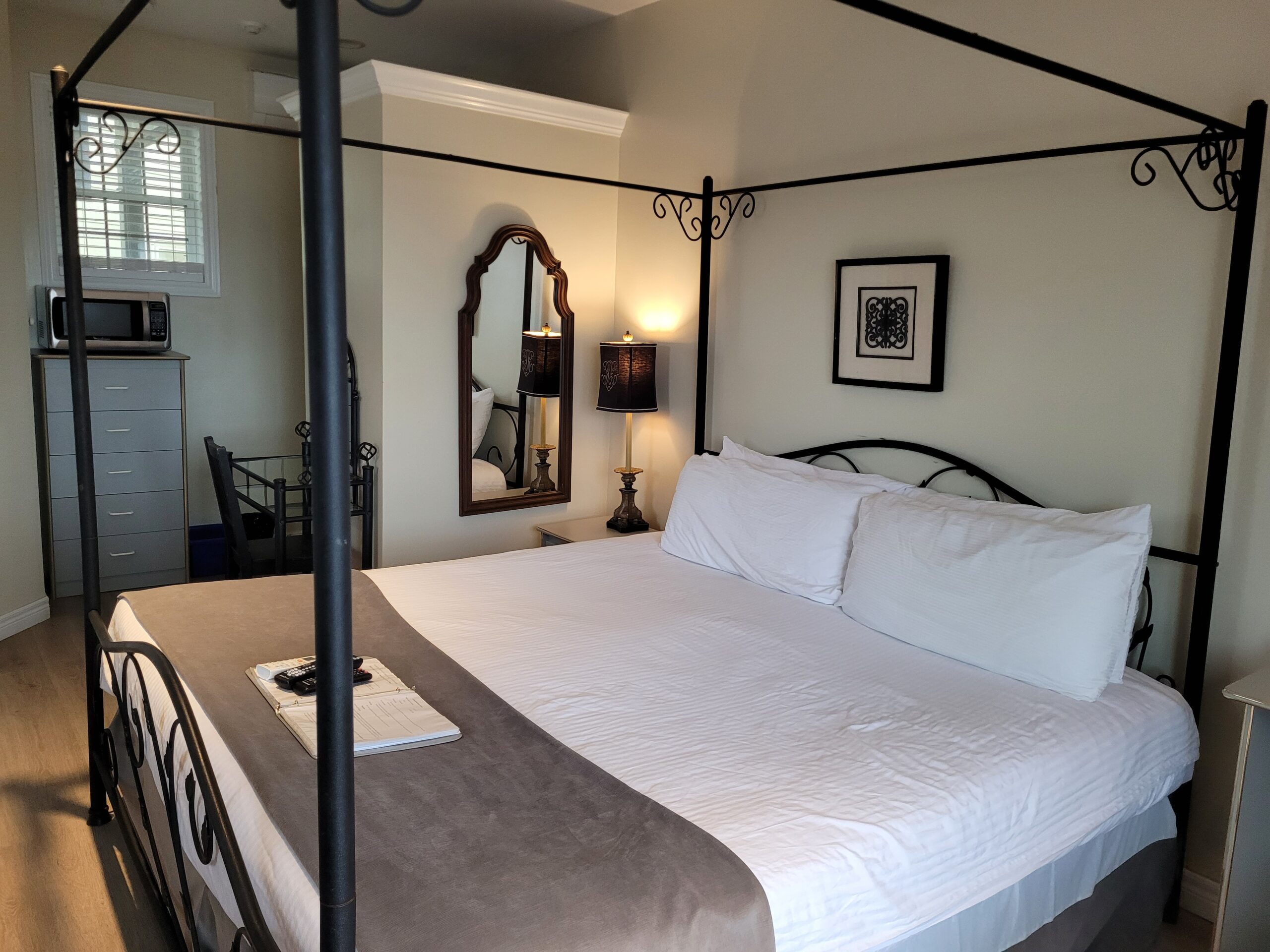 Main Inn #4 - Inn On The Harbour